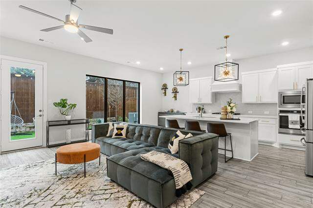 2315 Rook Drive, Dallas, TX 75211 | MLS# 20543871 | @properties lone ...