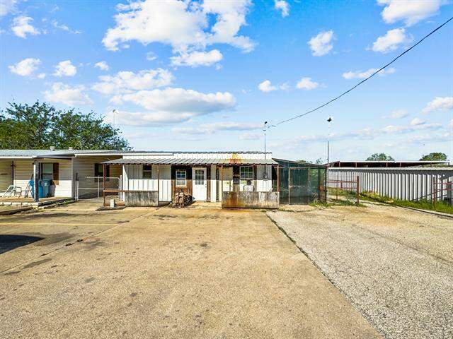 2848 Bethel Road, Weatherford, TX 76087 | MLS# 20587477 | @properties ...