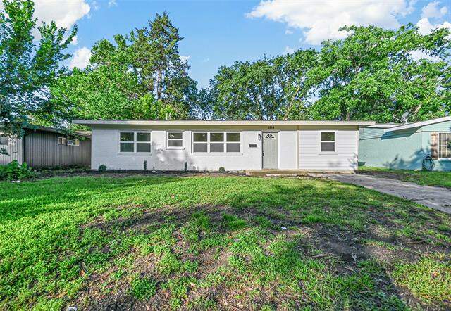 1854 Crest Ridge Drive, Dallas, TX 75228 | MLS# 20630953 | @properties ...