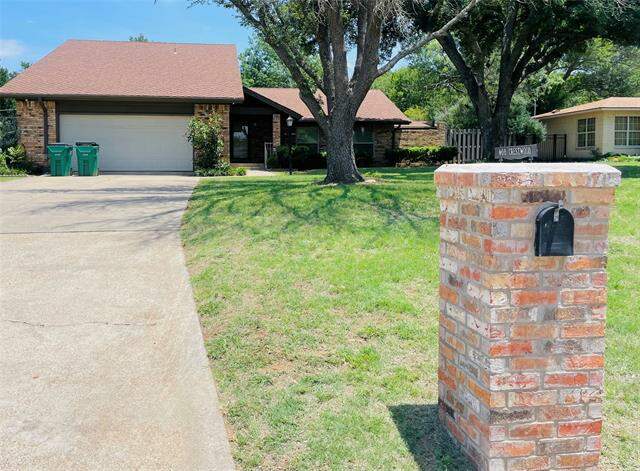 408 Crestwood Drive, Eastland, TX 76448 | MLS# 20636721 | @properties ...