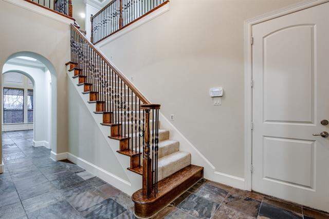 3317 S Riley Court, Hurst, TX 76054 | MLS# 21003608 | @properties lone ...