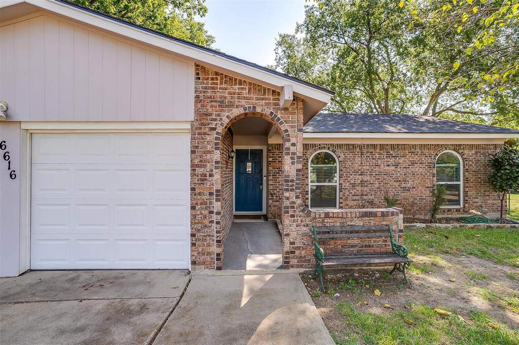 6616 Rickee Court, Watauga, TX 76148 | MLS# 21296280 | @properties lone ...
