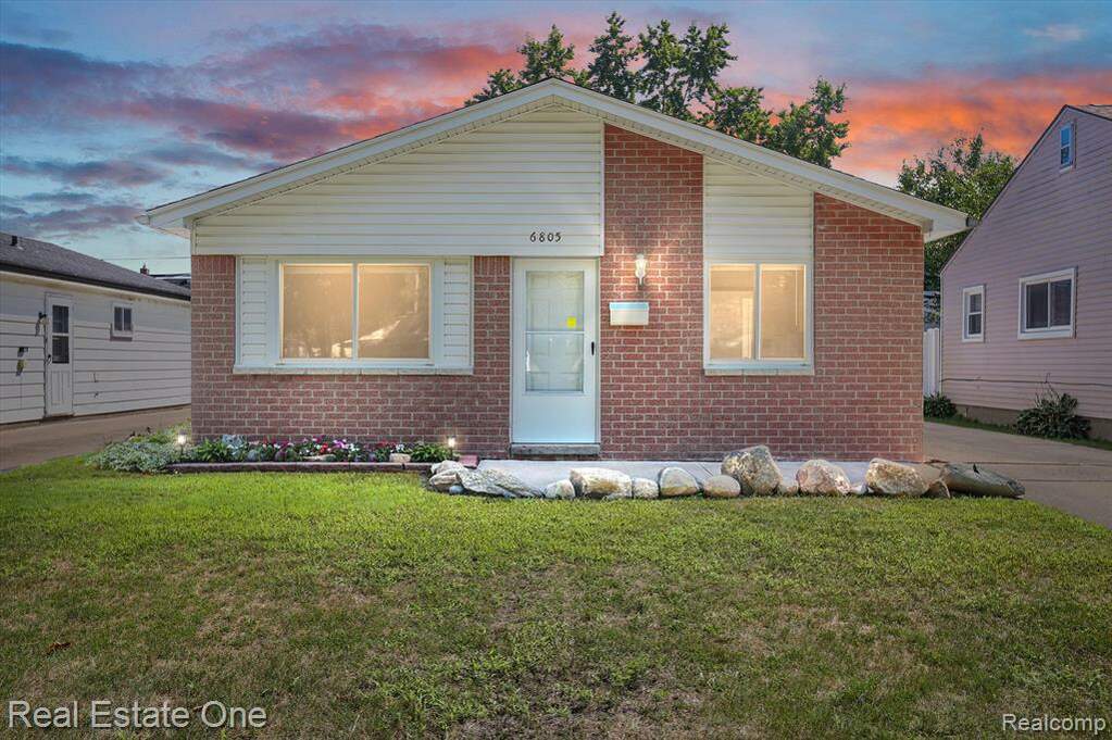 6805 Merrick Street, Taylor, MI 48180 | MLS# 20221035157 | @properties ...