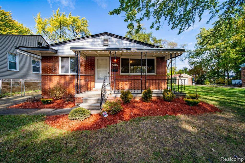 593 E Dallas Avenue, Madison Heights, MI 48071 | MLS# 20230006147 ...