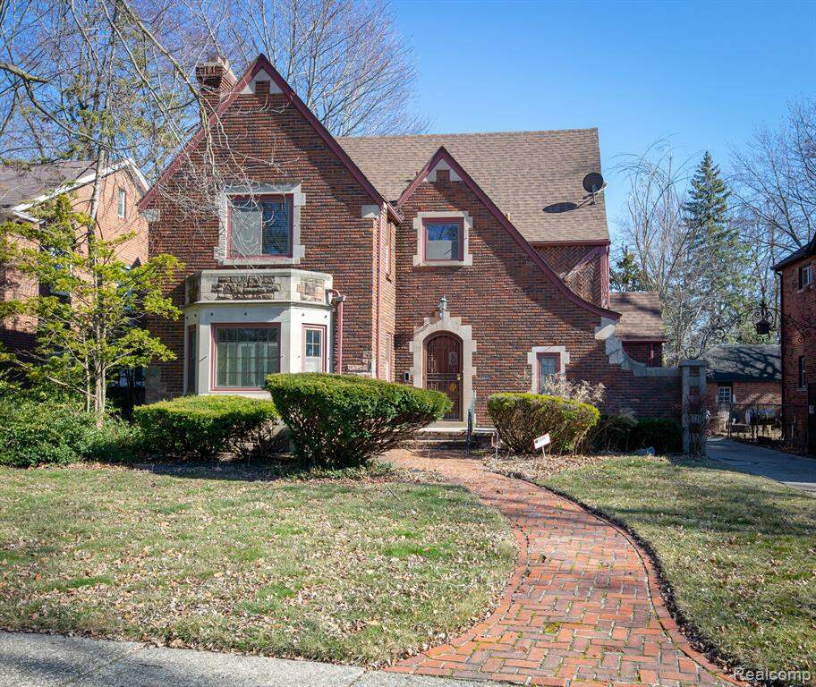 15616 Glastonbury Avenue, Detroit, MI 48223 | MLS# 20230021144 ...