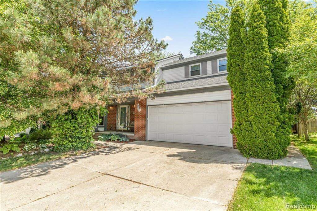 14702 Santa Anita Avenue, Livonia, MI 48154 | MLS# 20230035952 ...