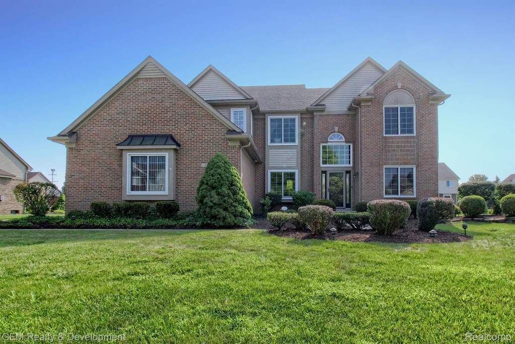 223 Scarlett Drive, Canton, MI 48187 | MLS# 20230065582 | @properties ...