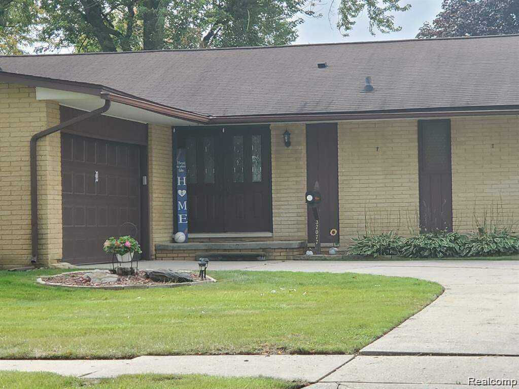 37077 Munger Drive, Livonia, MI 48154 | MLS# 20240002586 | @properties ...