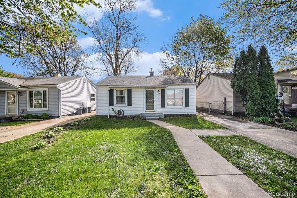 15373 Burr Street, Taylor, MI 48180 | MLS# 20240029374 | @properties ...
