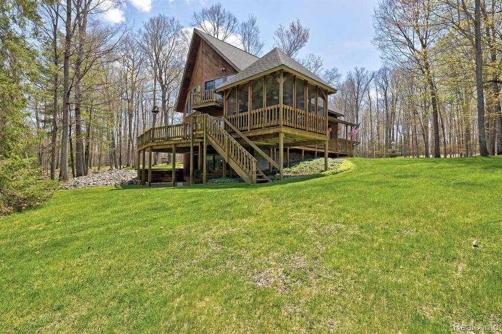 3510 Mccollum Lake Road, Curran, MI 48728 | MLS# 20240030219 ...