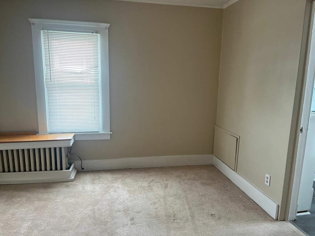 568 Vernier Road, Grosse Pointe Woods, MI 48236 | MLS# 20250012352 ...