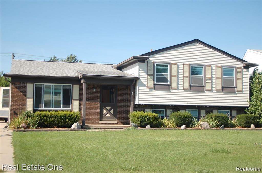 4549 Benjamin Drive, Sterling Heights, MI 48310 | MLS# 20251032845 ...
