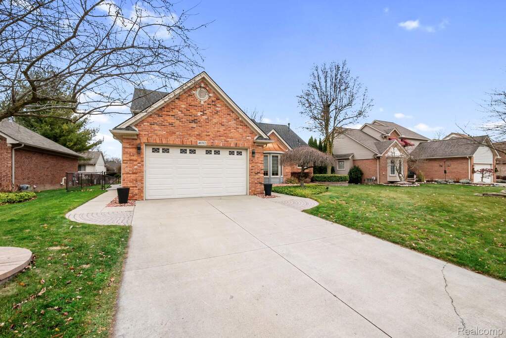 40312 Sugar Spring Drive, Sterling Heights, MI 48313 | MLS# 20251057529 ...
