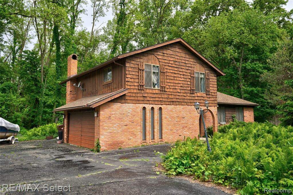 6121 Venice Drive, Commerce Twp, MI 48382 | MLS# 2220037838 ...