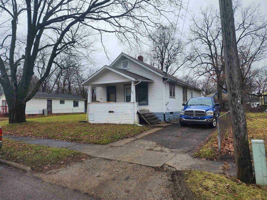 126 E Gracelawn Ave, Flint, MI 48505 | MLS# 5050130355 | @properties SE ...