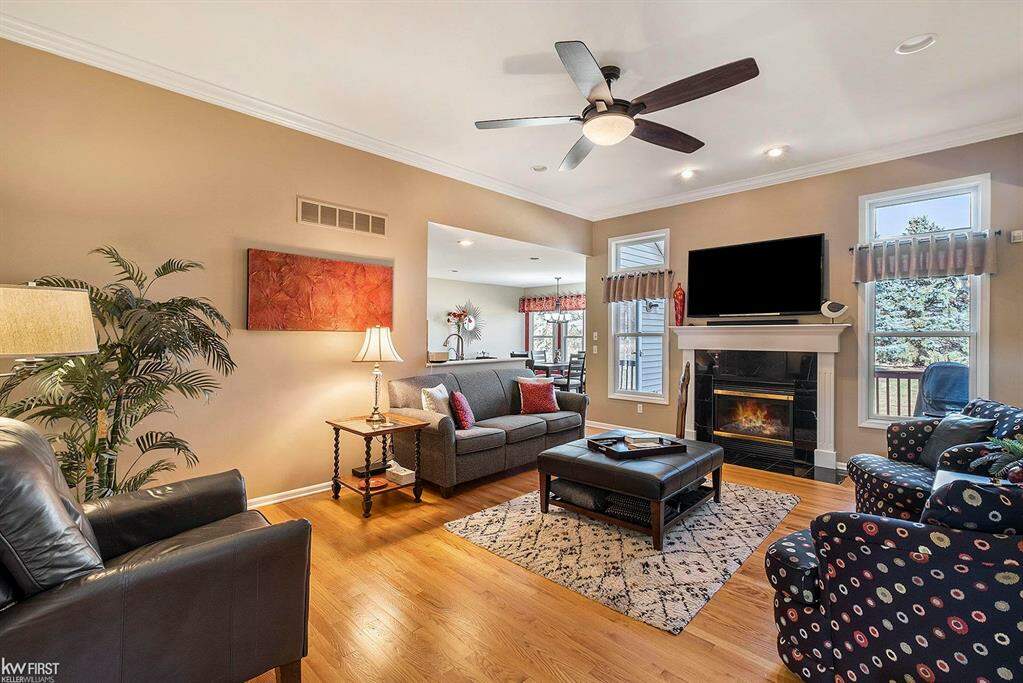 5424 Hidden Ridge, Fenton Twp, MI 48451 | MLS# 5050135957 | @properties ...