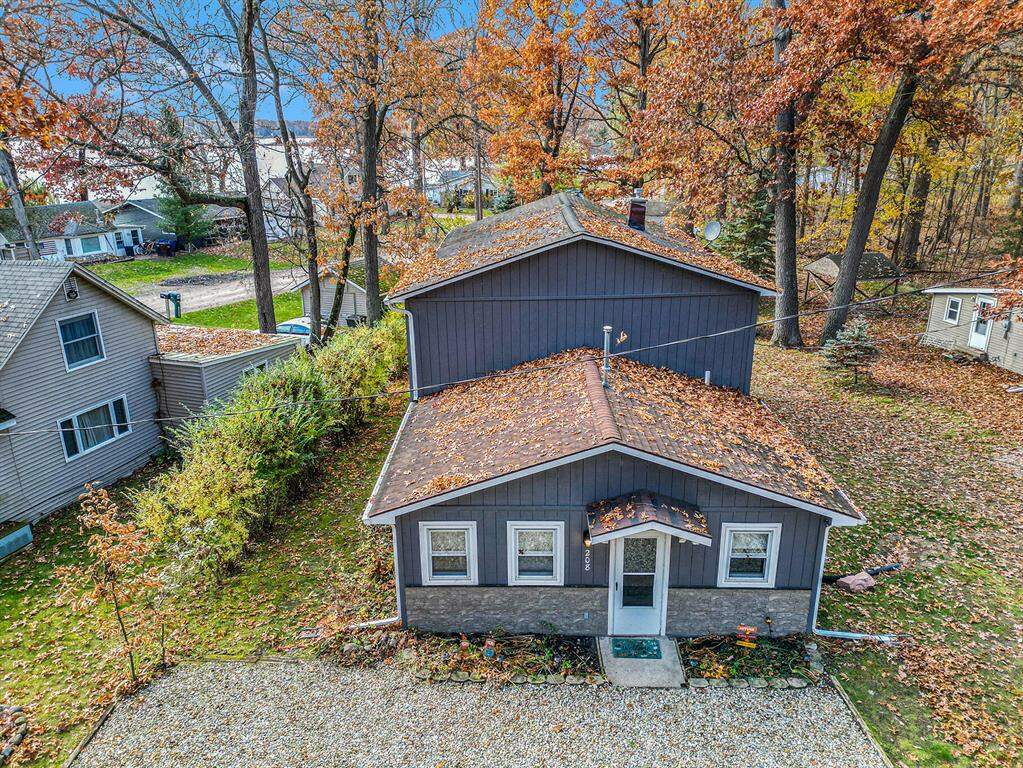 208 Portage Lake Road, Waterloo Twp, MI 49259 | MLS# 55023143864 ...
