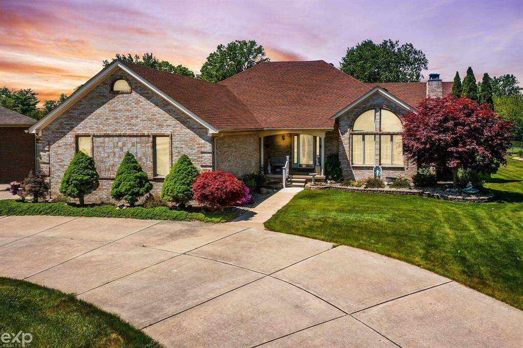 23890 Hall, Woodhaven, MI 48183 | MLS# 58050110403 | @properties REMI ...