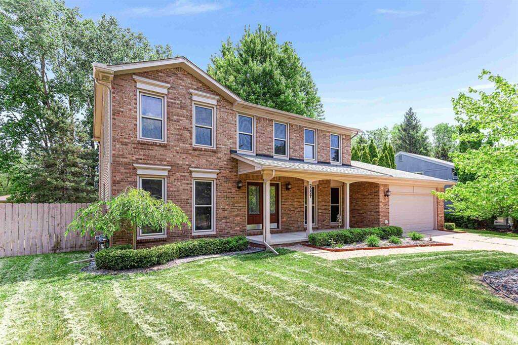 2227 Hidden Lake, West Bloomfield Twp, MI 48324 | MLS# 58050111018 ...
