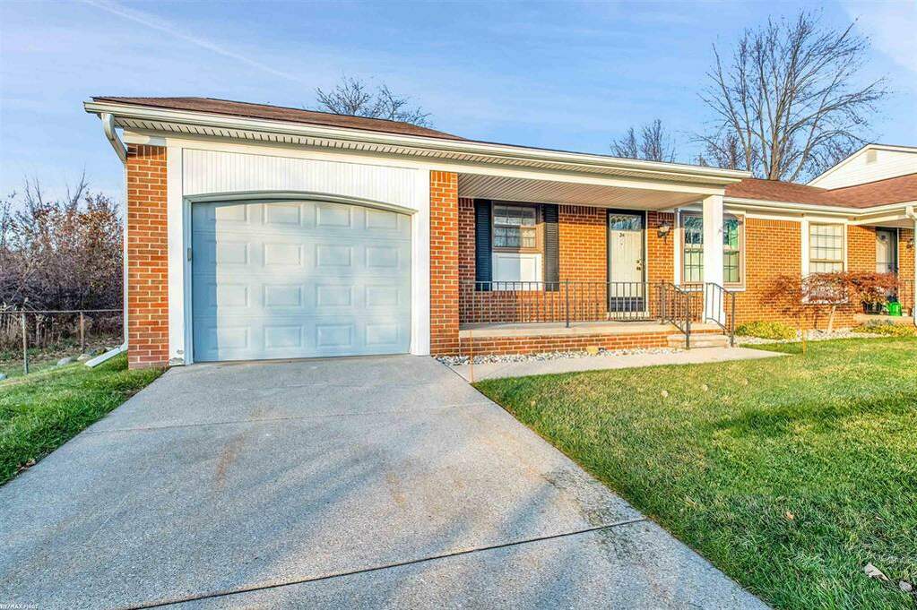 28091 W Maple Forest #24, Harrison Twp, MI 48045 | MLS# 58050129006 | @properties SE Michigan