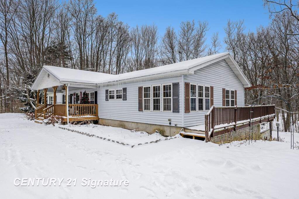 11401 Hibner Road, Hartland, MI 48353 | MLS# 61050195919 | @properties ...