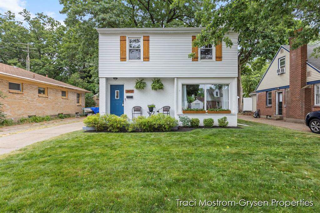 2602 Raymond Avenue Se, Grand Rapids, MI 49507 | MLS# 65023020297 ...