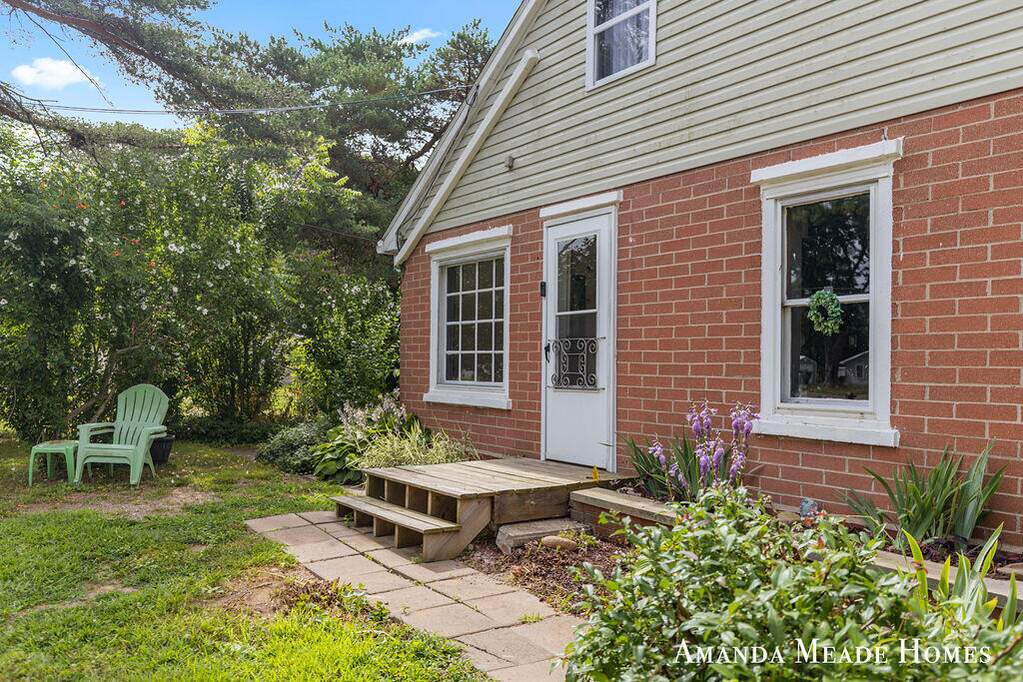 311 Pine Street, Decatur, MI 49045 | MLS# 65025035875 | @properties ...