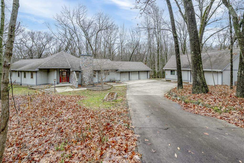 8722 W F Avenue, Alamo Twp, MI 49009 | MLS# 66023144054 | @properties ...