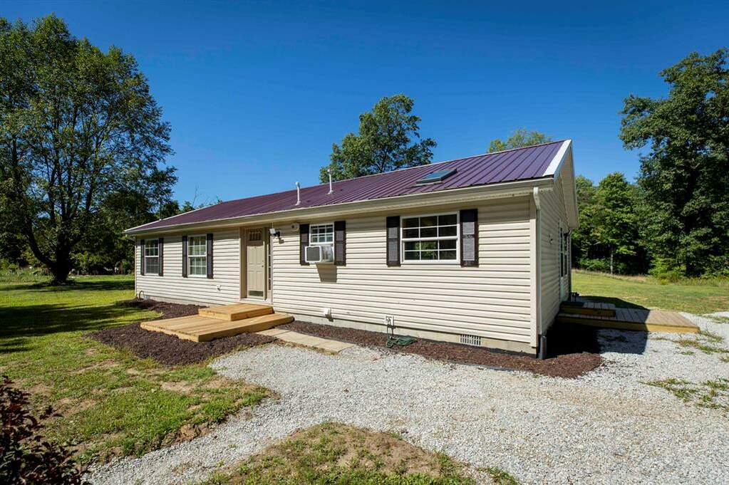 19780 Chain Lake Street, Calvin Twp, MI 49031 | MLS# 69023032691 ...