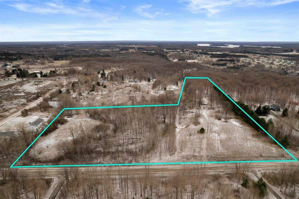 7137 Barney Road, Long Lake Twp, MI 49684 | MLS# 78080003478 ...