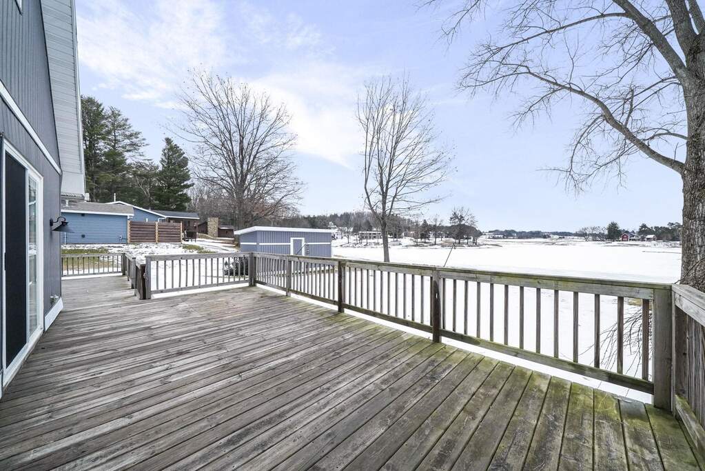 9464 Stone Ledge Lake Drive, Cadillac, MI 49601 | MLS# 78080064858 ...