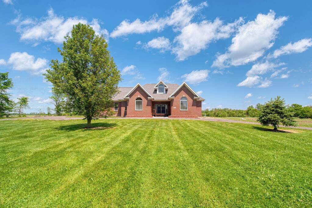 19834 Redman Road, Milan, MI 48160 | MLS# 81026022637 | @properties ...
