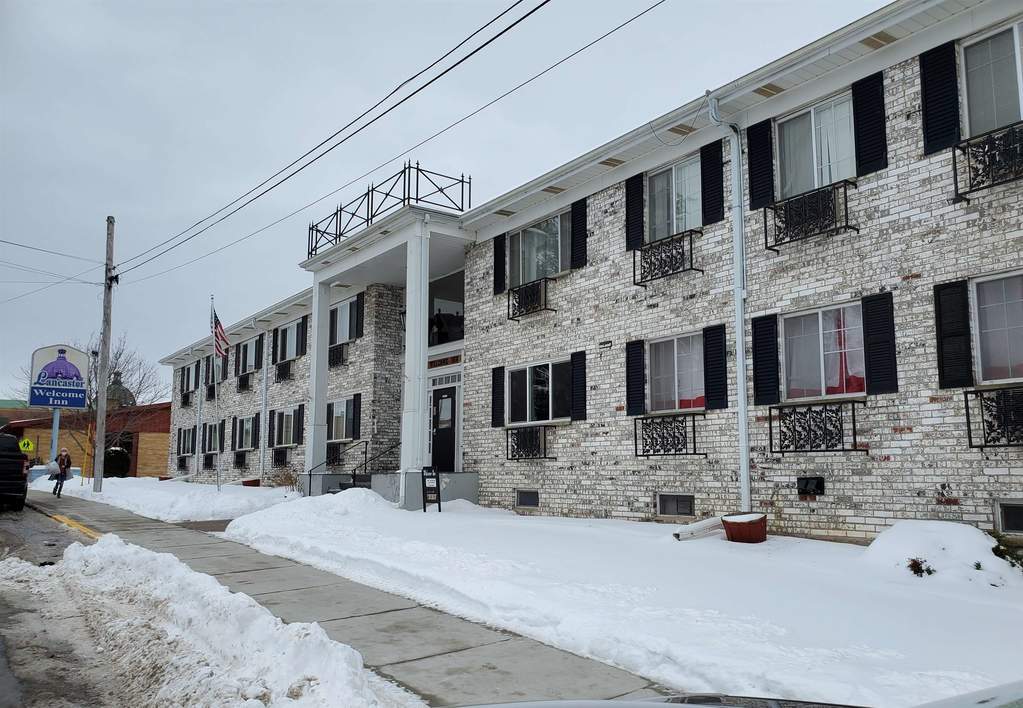 420 W Maple Street, Lancaster, WI 53813 | MLS# 1926821 | @properties SE ...