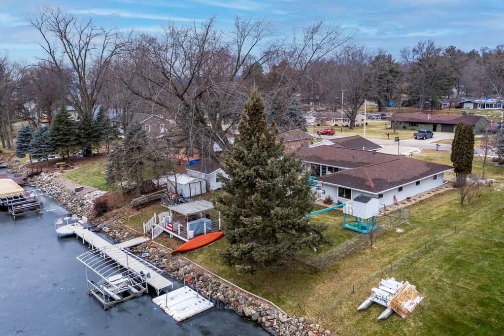 W11035 Rodney Drive, Lodi, WI 53555 | MLS# 1968753 | @properties SE ...