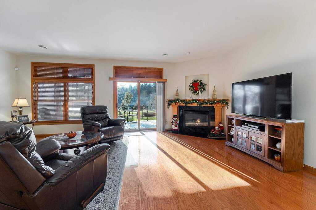 40 Illinois Avenue #3, Wisconsin Dells, WI 53965 | MLS# 1968827 ...