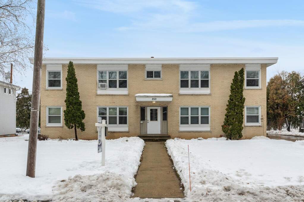 2101 Lake Point Drive, Madison, WI 53713 | MLS# 1969566 | @properties ...