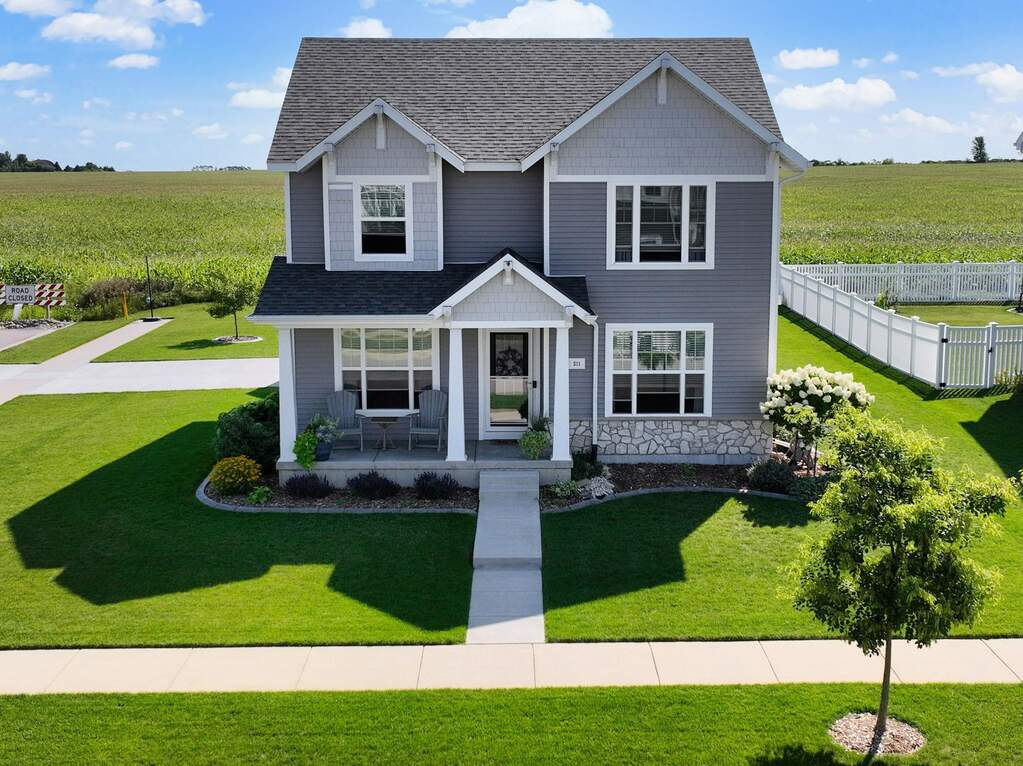 511 S Musket Ridge Drive, Sun Prairie, WI 53590 | MLS# 1969623 ...