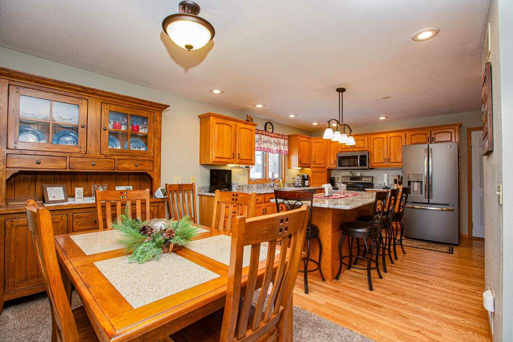 55 Zephyr Street, Benton, WI 53803 | MLS# 1970166 | @properties SE ...