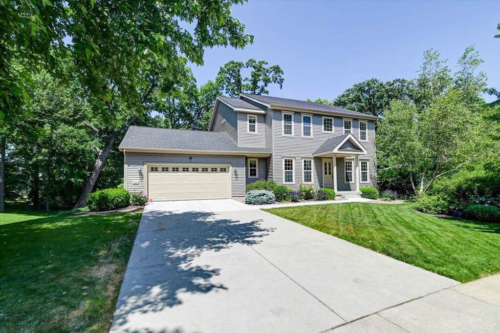 860 Willow Brook Trail, Sun Prairie, WI 53590 | MLS# 1971133 ...