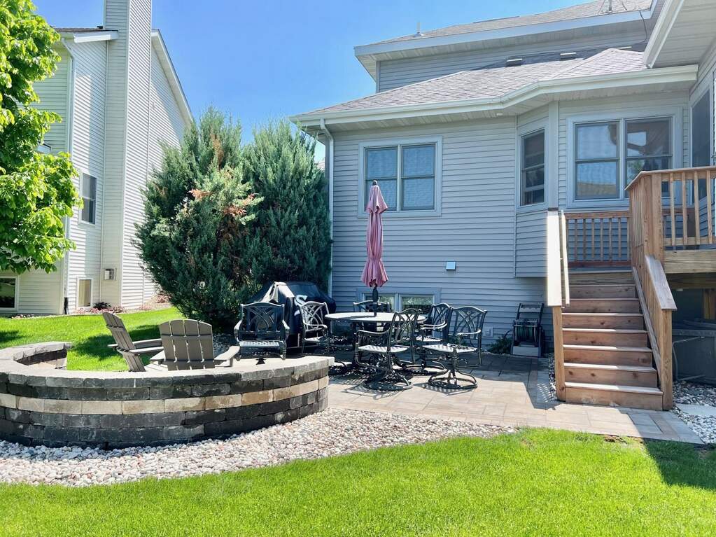 321 Meadow Crest Trail, Cottage Grove, WI 53527 | MLS# 1971396 ...