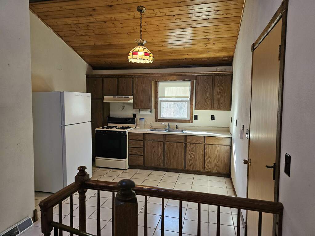 1921B County Road Z, Arkdale, WI 54613 | MLS# 1971623 | @properties SE ...