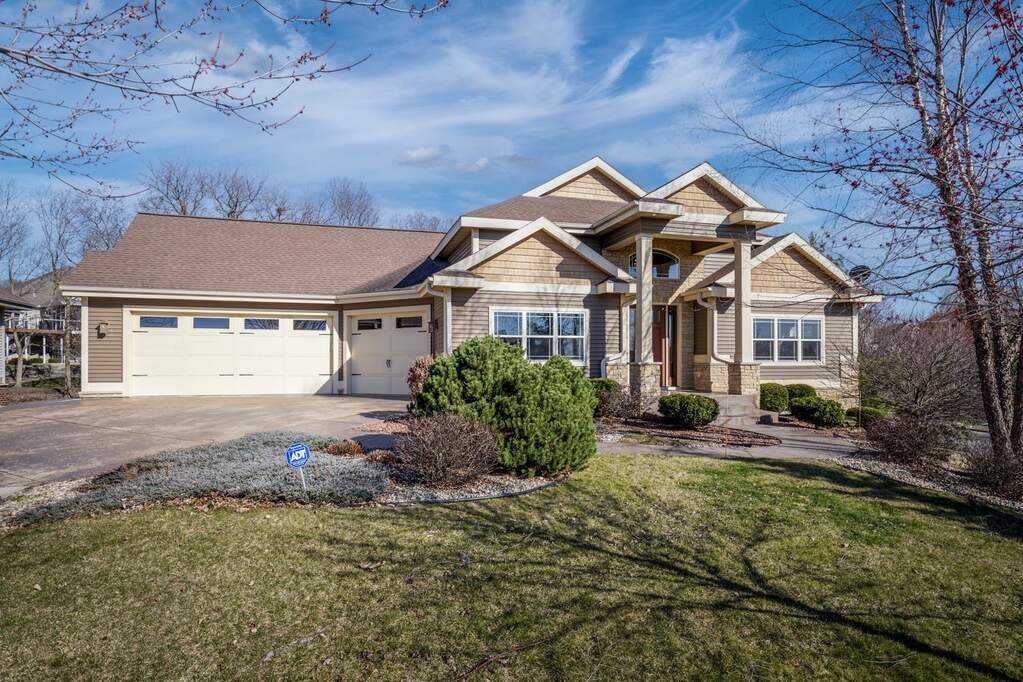 1201 Frederick Court, Waunakee, WI 53597 | MLS# 1971875 | @properties ...