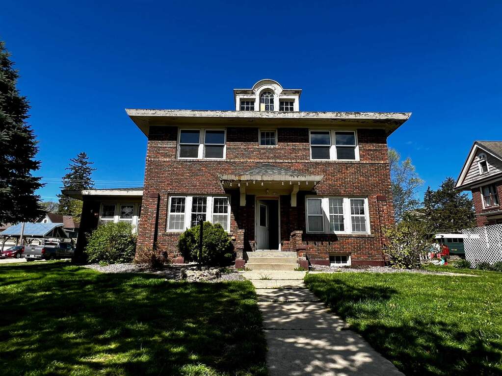 339 S Main Street, Monticello, WI 53570 | MLS# 1976226 | @properties SE ...