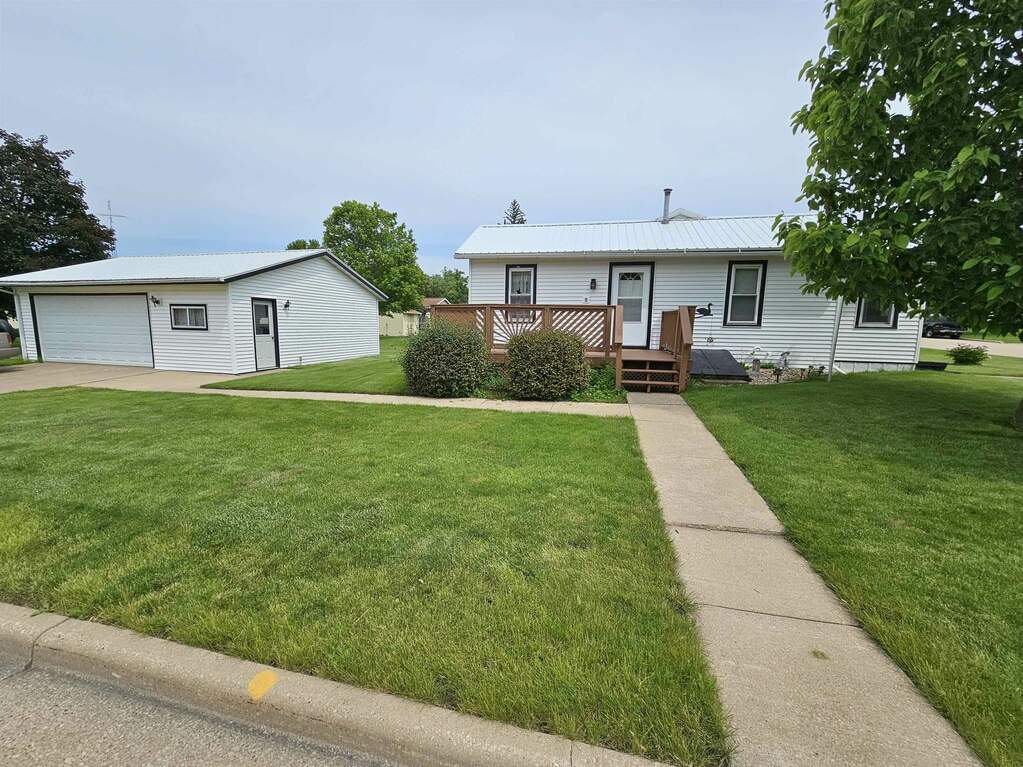 1580 Monroe Street, Fennimore, WI 53809 | MLS# 1976269 | @properties SE ...