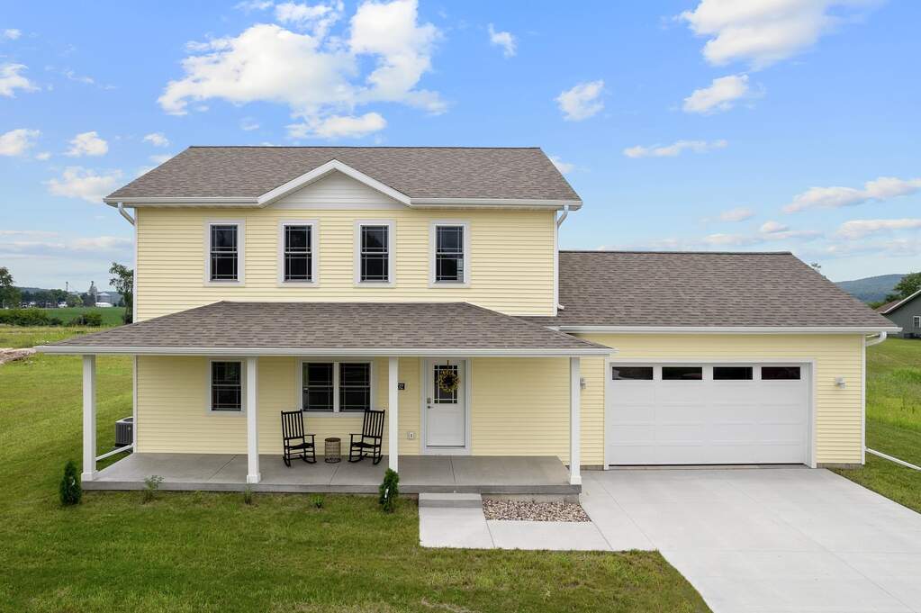 602 Eisenhower Street, Baraboo, WI 53913 | MLS# 1978738 | @properties ...