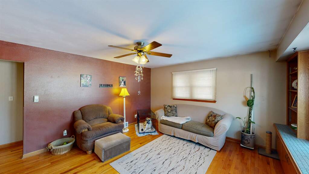 1018 Adrian Boulevard, Fort Atkinson, WI 53538 | MLS# 1990693 ...