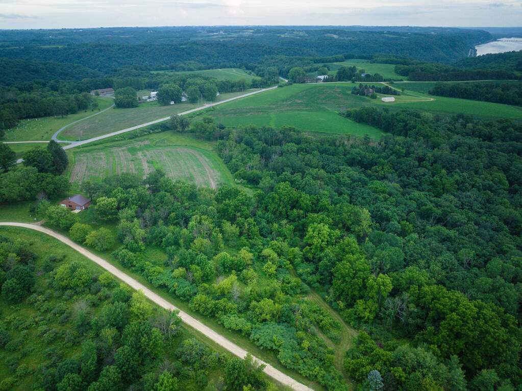 58877 Sudden Valley View Drive, Eastman, WI 54626 | MLS# 2001734 ...