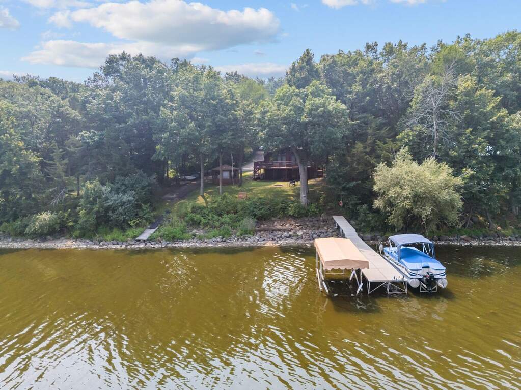 W6220 N Lakeview Drive, Markesan, WI 53946 | MLS# 2007559 | @properties ...