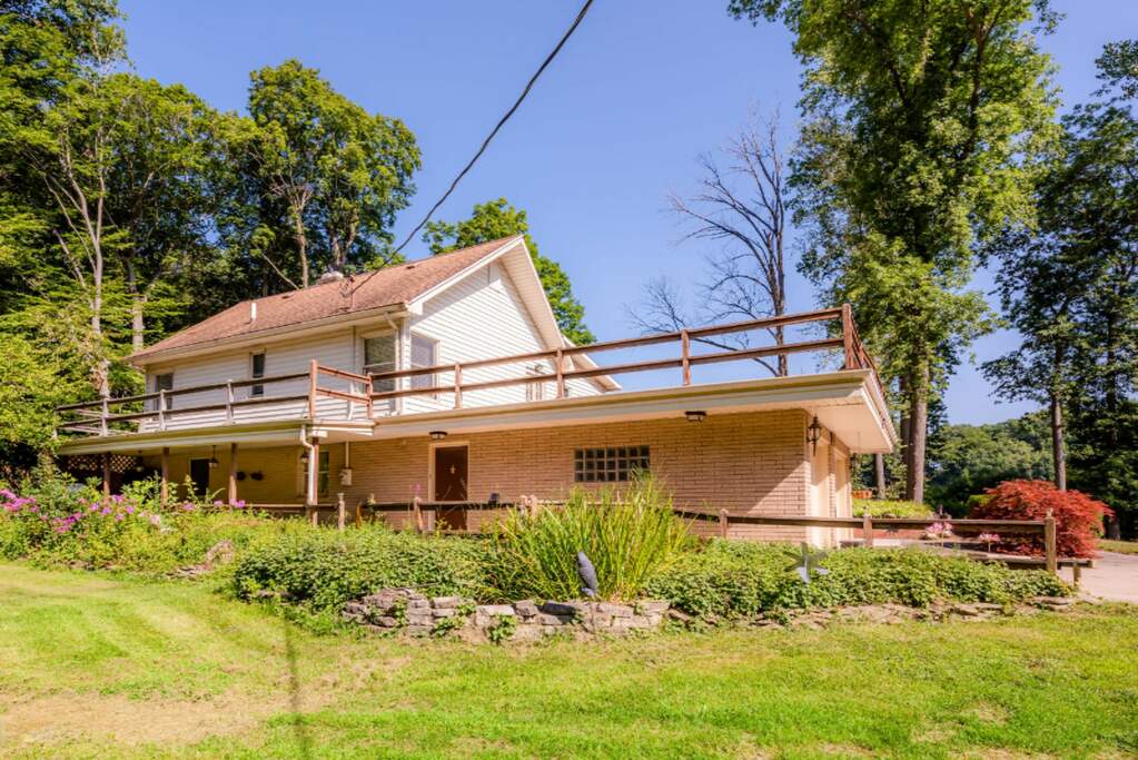 207 E Shawnee Road, Baroda, MI 49101 | MLS# 20033313 | @properties SW ...