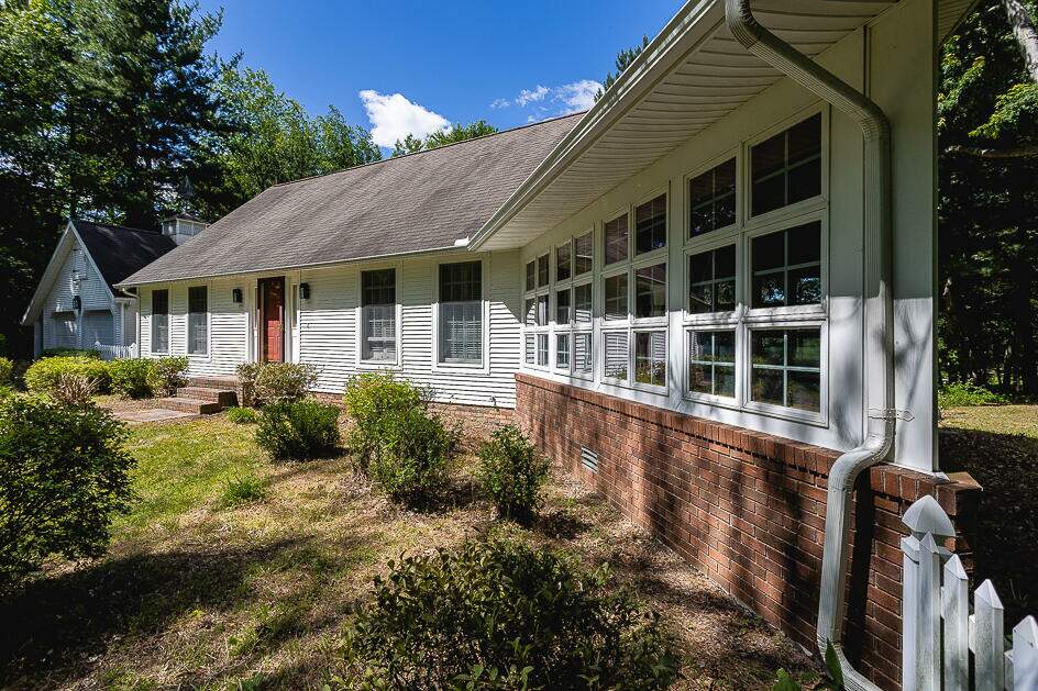 6500 Portage Lake Road Munith, Michigan 49259 | MLS# 22026681 | @properties